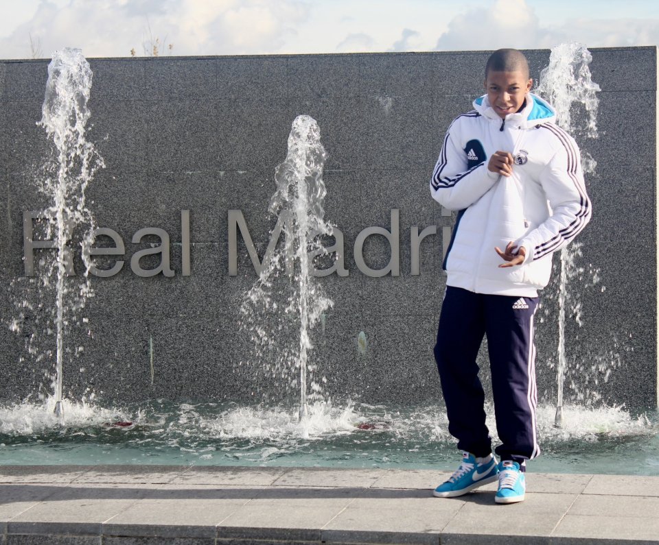 Cristiano Ronaldo Sends 11 Word Message To Kylian Mbappe After Real